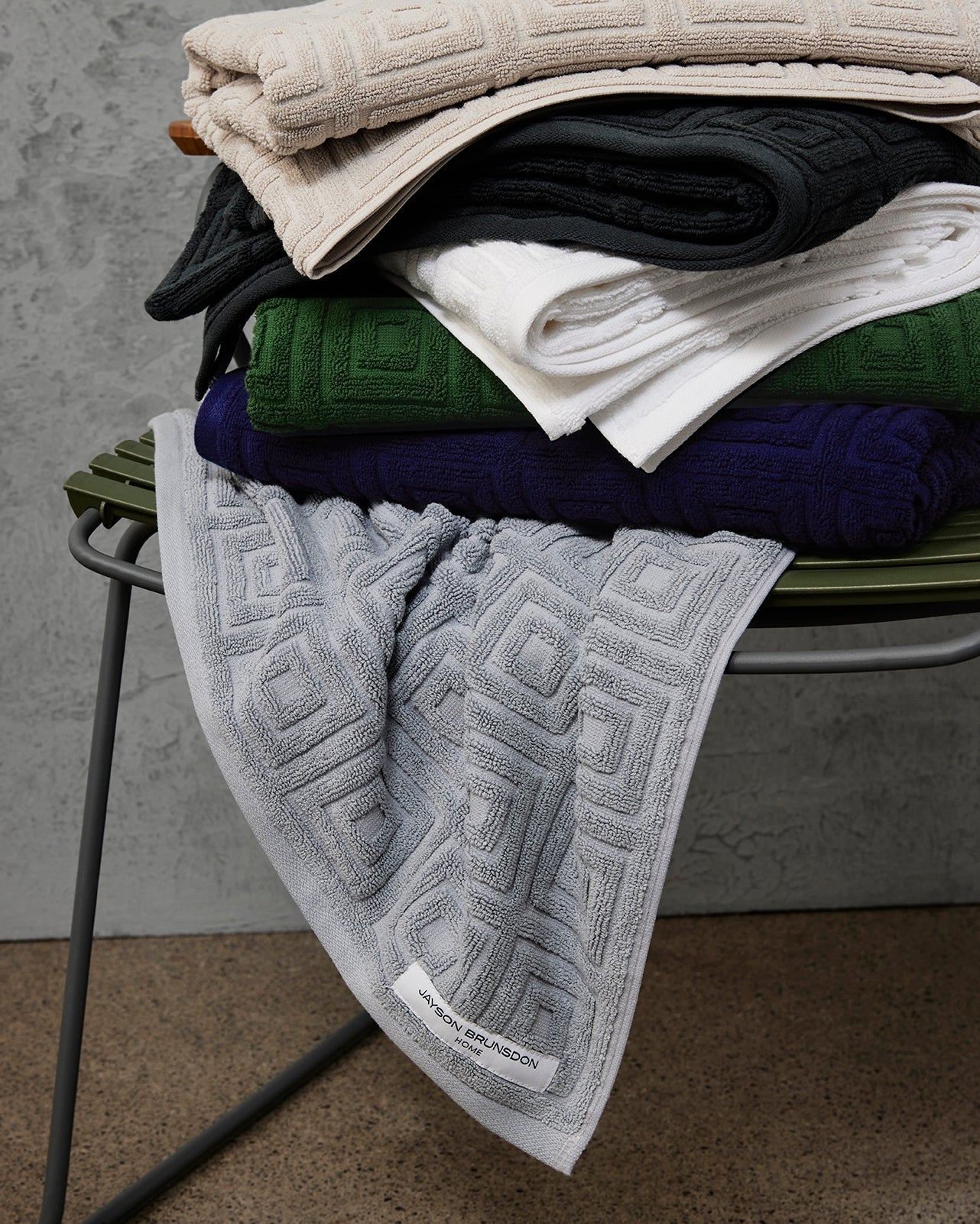 Set of 2 Roman Cotton Bath Towels 650GSM - Navy – Jayson Brunsdon Home